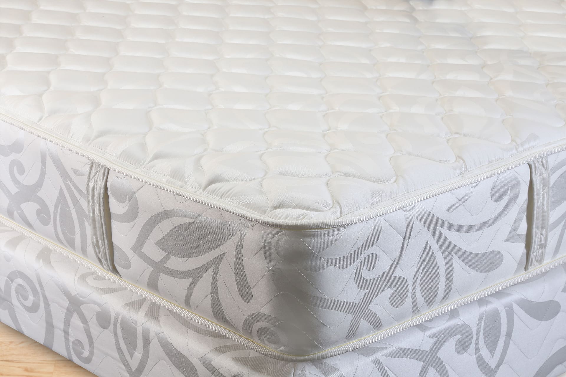 Signature Quilted Cotton Mattress | Gardner Mattress